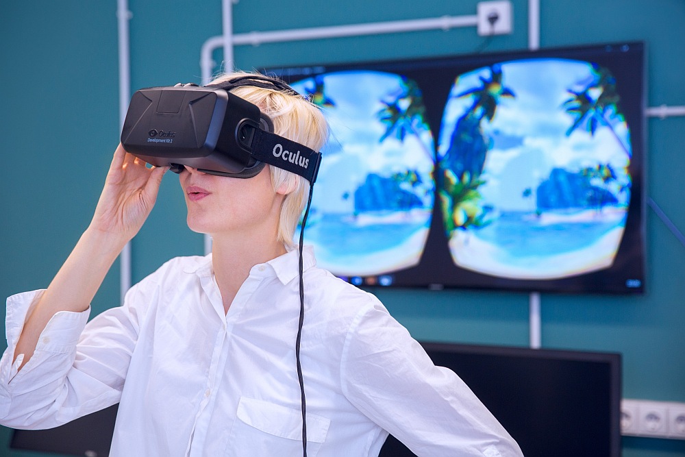 Kaip keisis darbo aplinka, kai į ją įsitrauks virtuali realybė? - IT blogas